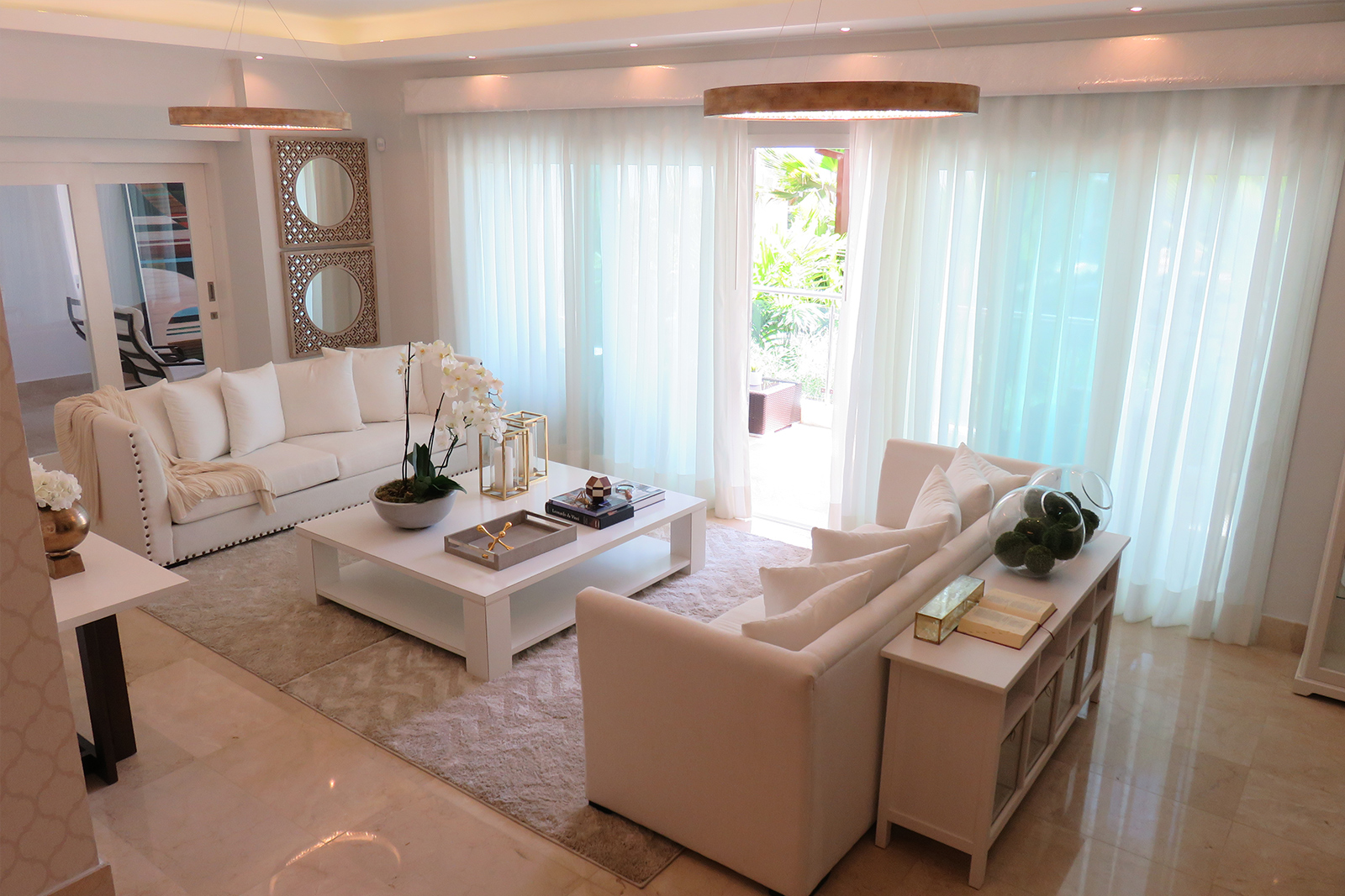 Classic Colonial Living - Scarlett Reyes Interiors